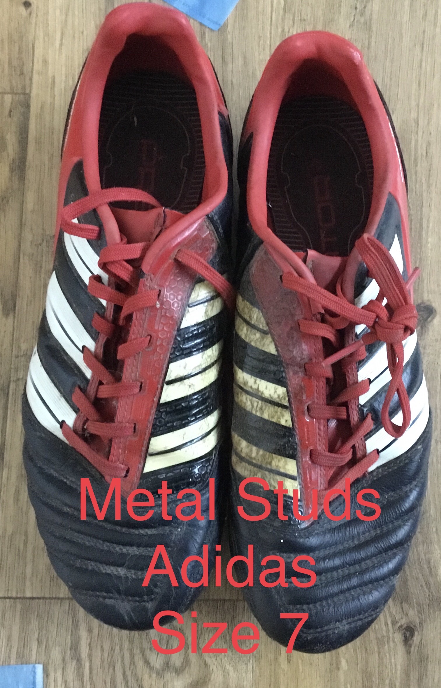 Adidas- metal Studs